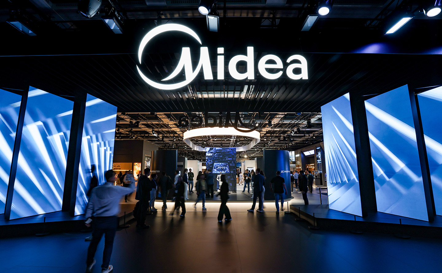 Midea Showcases 'Master Your Home' at IFA 2025 | Midea