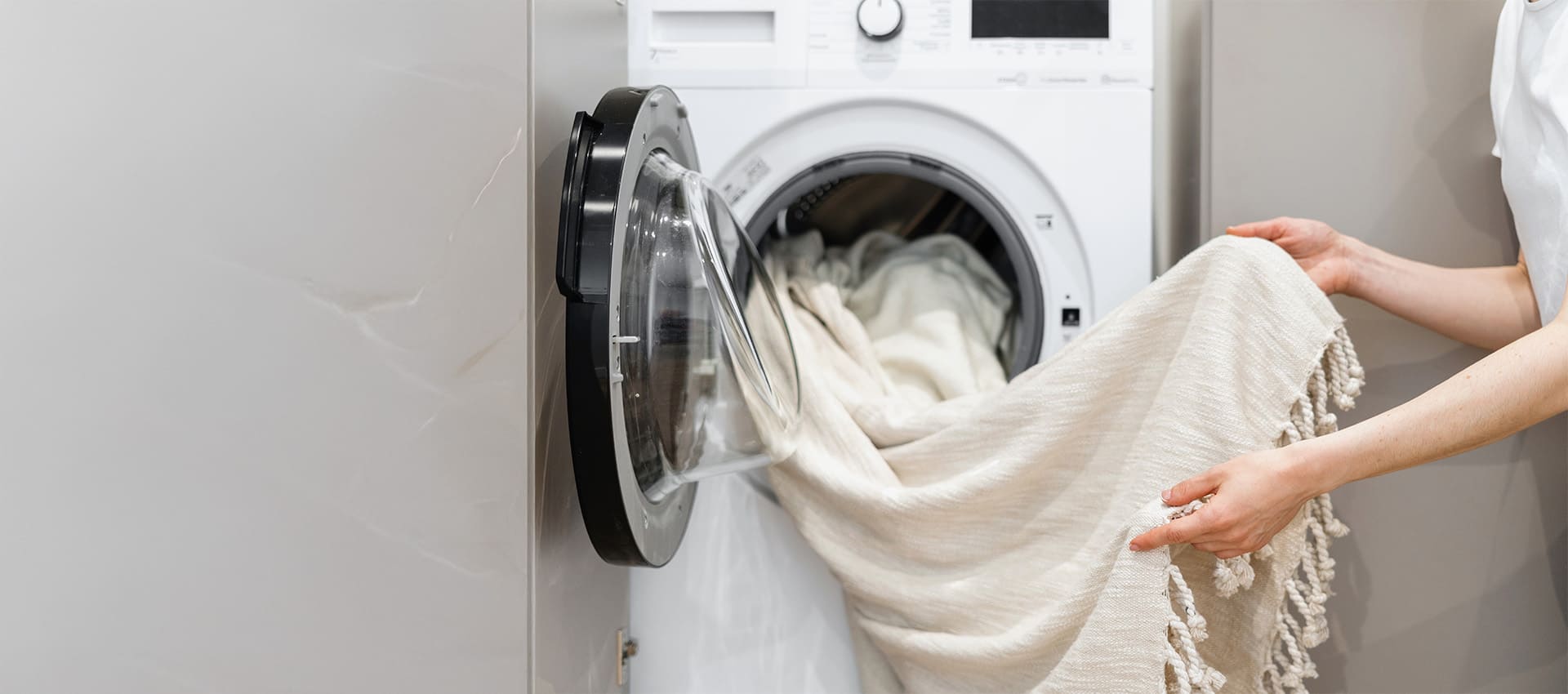 Apa Itu Dry Cleaning? Berikut Pengertian, Cara dan Mesin Yang Digunakan